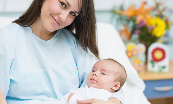 Tips for Taking a Great Post-Delivery Photo - Metro Parent